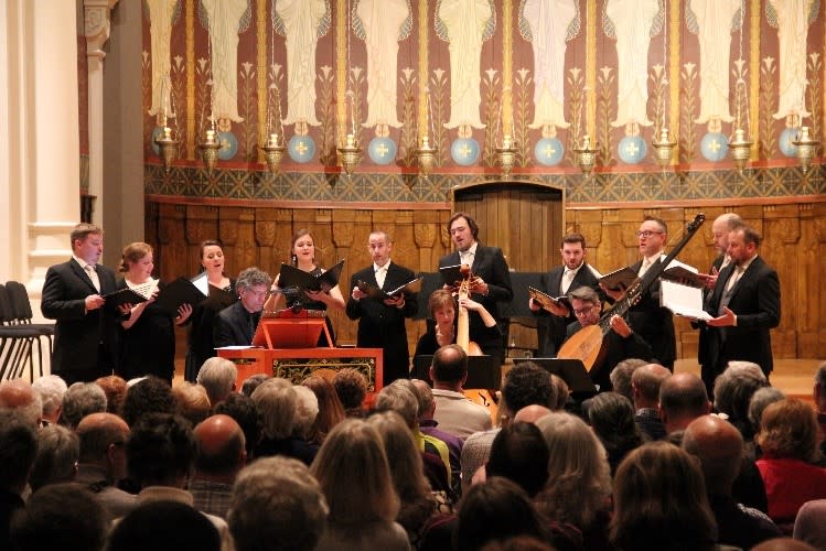 Voices of Angels: Benedictine Gregorian Chant and Choral Music from ...