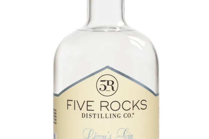 5ROCKS DISTILLING CO. | Explore Minnesota