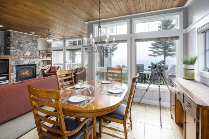 Larsmont Cottages on Lake Superior | Explore Minnesota