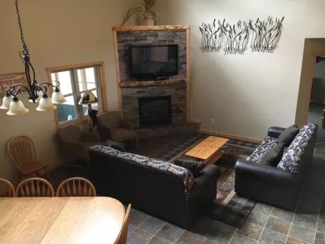 Canary Beach Resort | Explore Minnesota