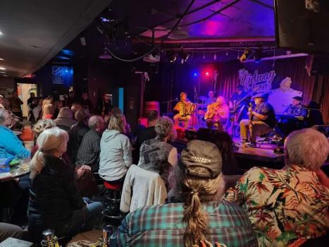 The Midway Saloon | Explore Minnesota