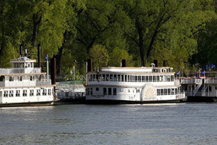 Padelford Packet Boat Company | Explore Minnesota
