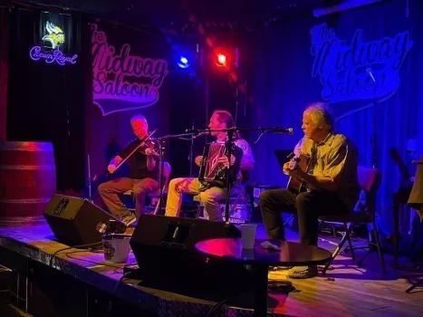 The Midway Saloon | Explore Minnesota