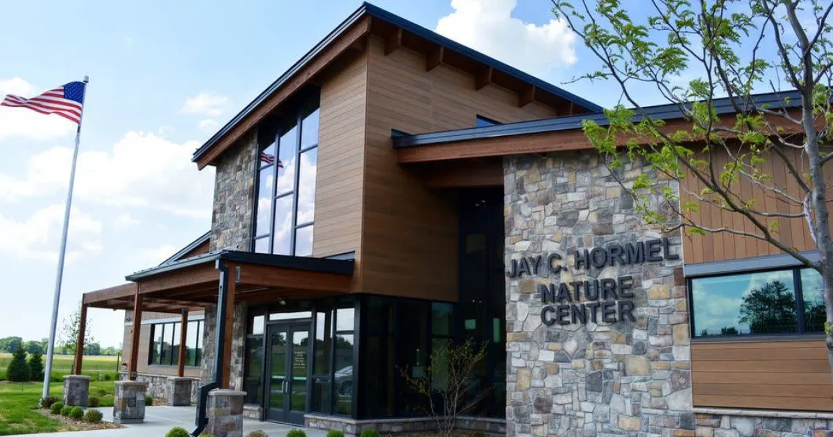Jay C. Hormel Nature Center in Austin | Explore Minnesota