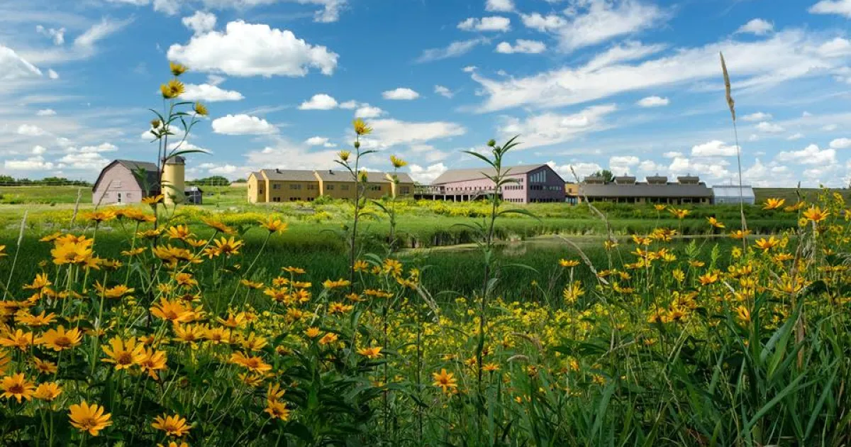 Prairie Wetlands Learning Center | Explore Minnesota