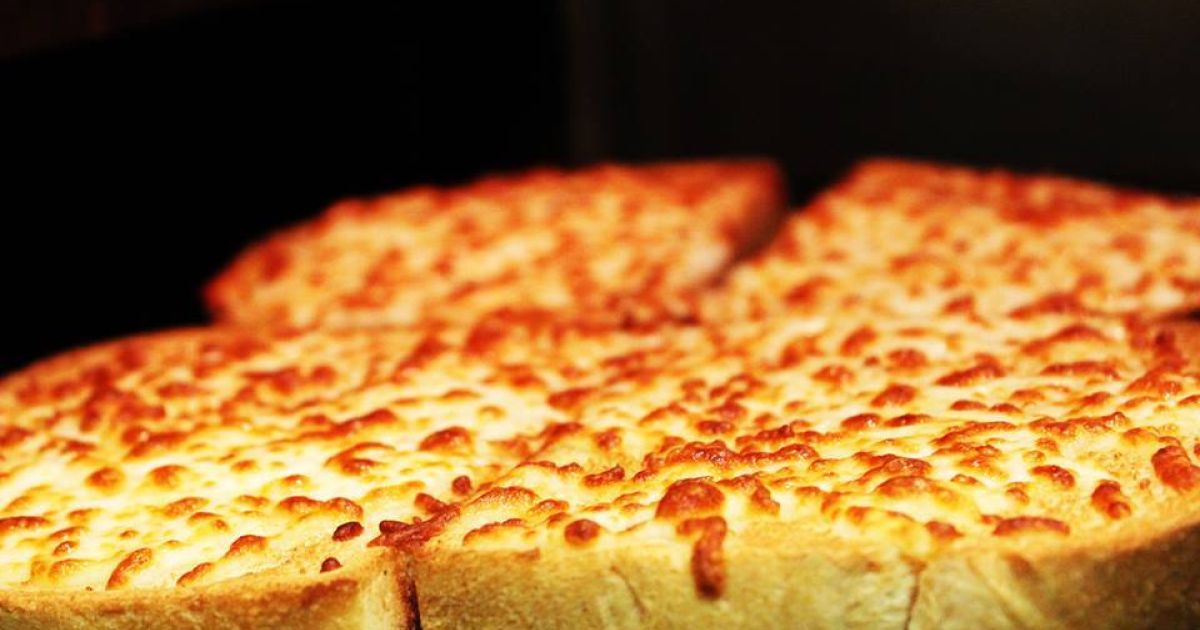 ZaZa's Pub & Pizzeria | Explore Minnesota