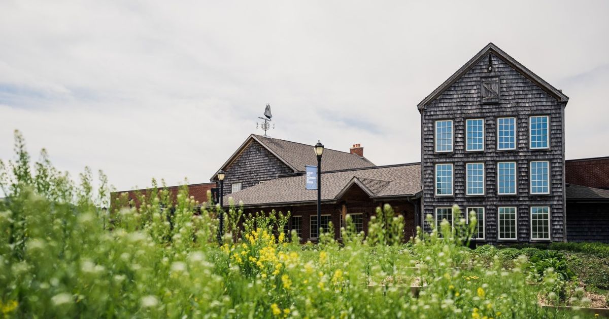 MN Marine Art Museum: A Spectacle in Motion | Explore Minnesota