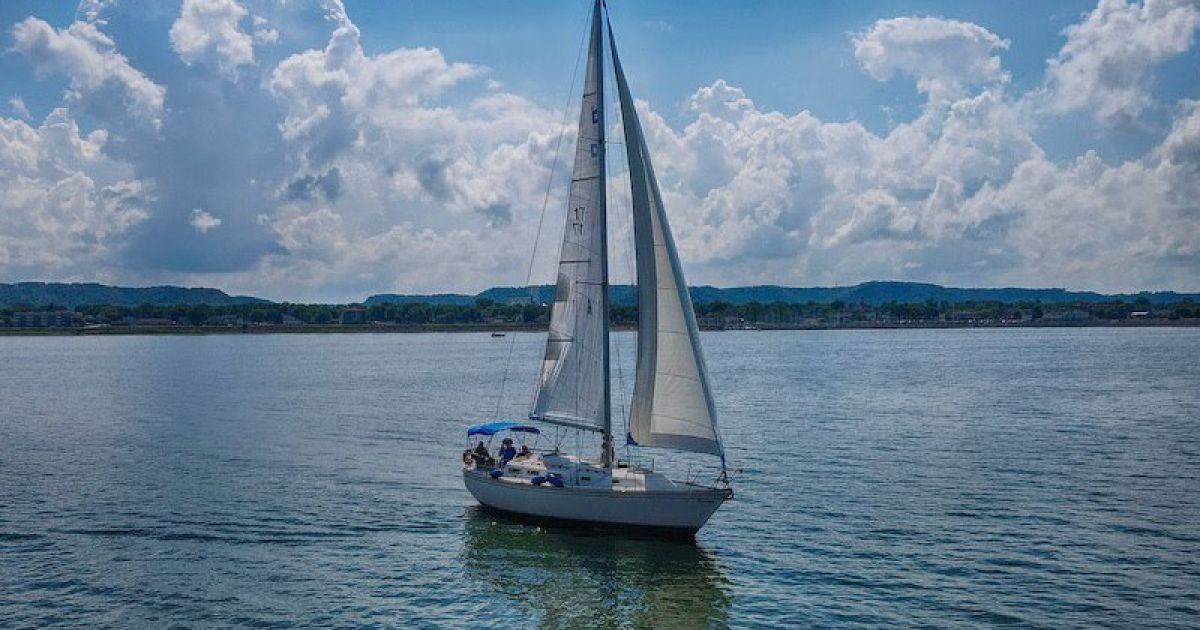 Lake City Sailing | Explore Minnesota