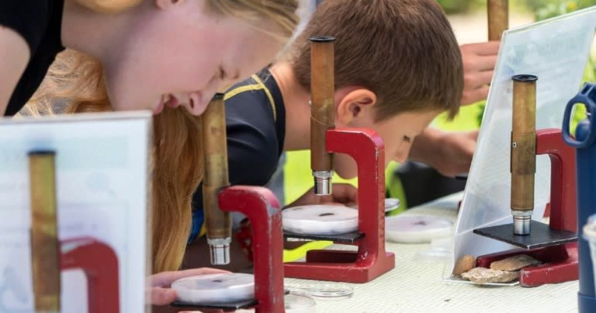 Winter Discovery Booths for All Ages | Explore Minnesota