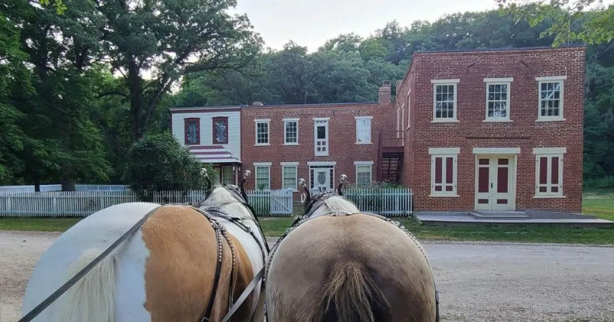 Wagon Ride & Learn | Explore Minnesota