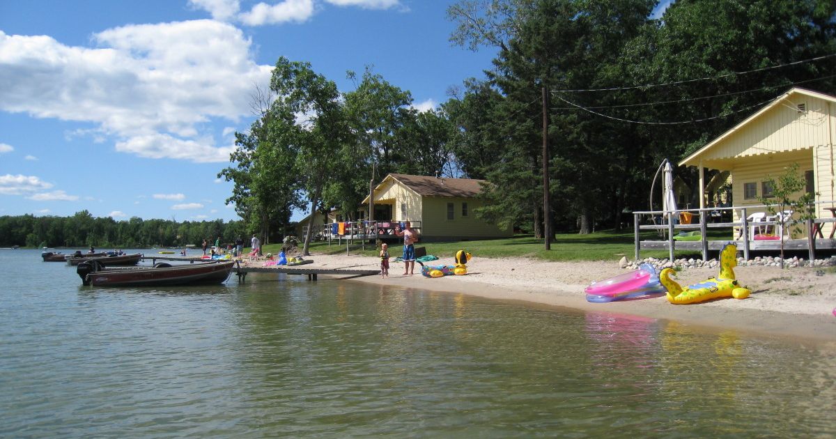 Pine Beach Resort | Explore Minnesota
