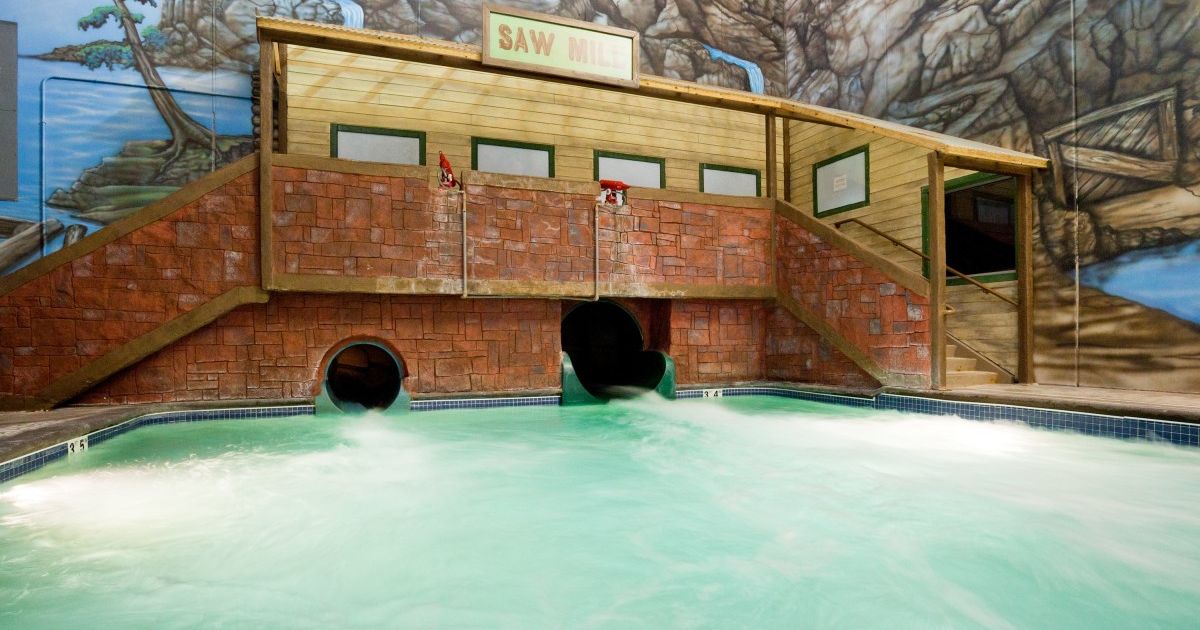 Wild Woods Waterpark & Buddy's Family Fun Zone | Explore Minnesota